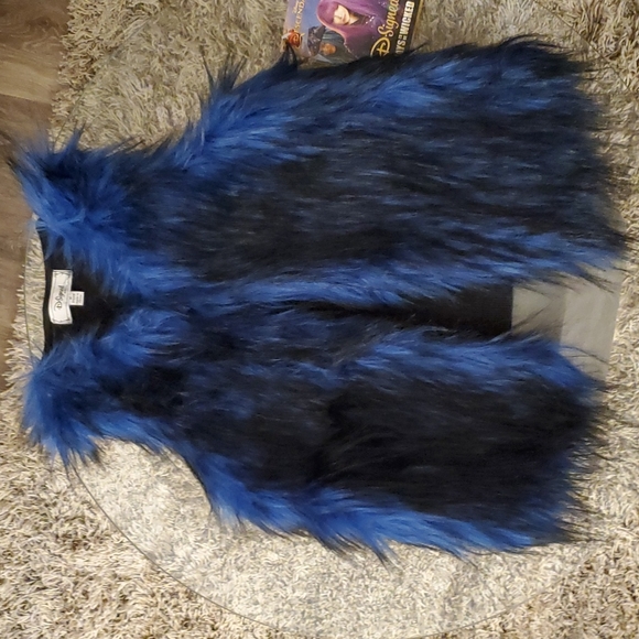 Disney | Jackets & Coats | Disney Descendants 2 Furry Vest | Poshmark